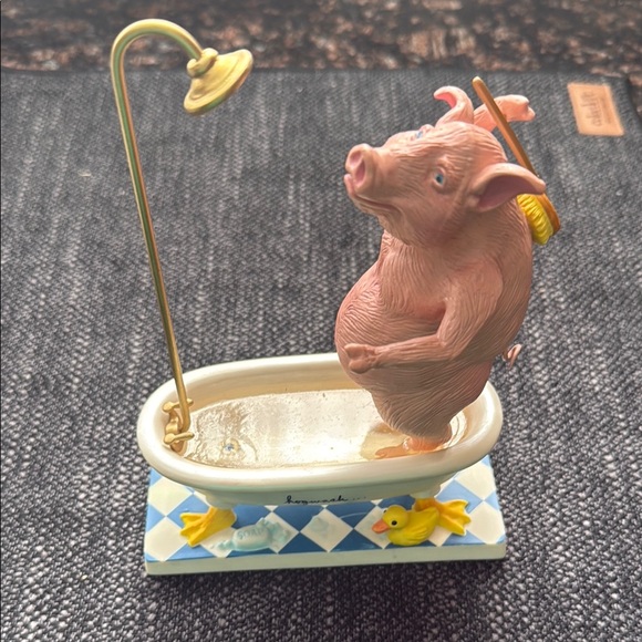 Accents | Collectors Pink Pig Figurine Hogwash In Bathtub | Poshmark